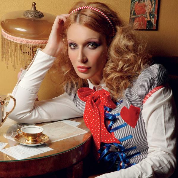 Neponovljiva Dragana Ćosić, elegantna dama koja je osvajala lepotom i ...